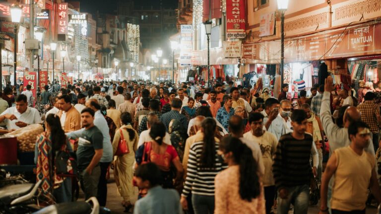 Brahmaputra Market Noida Sector 29 ( History, Timings and Shopping ) - Noida Wale